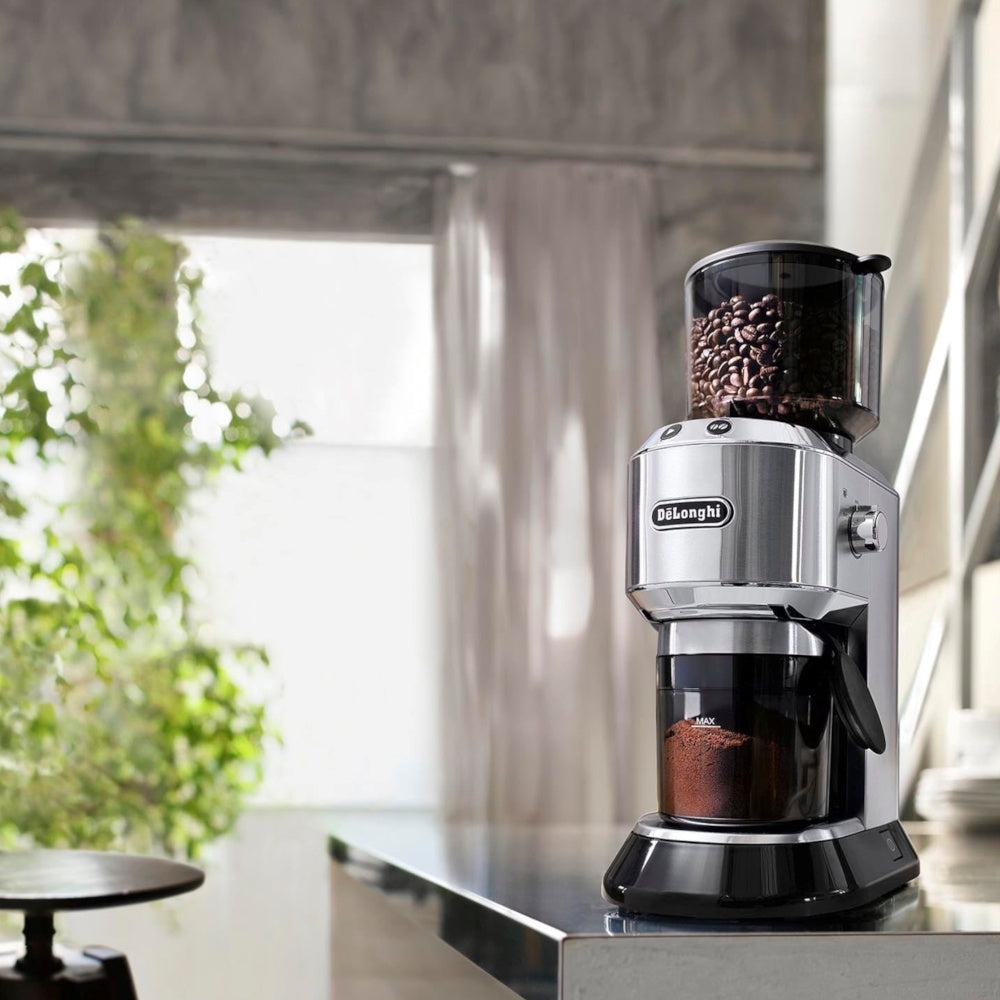 Molinillo De Café Dedica KG520M Delonghi – Kitchen Center